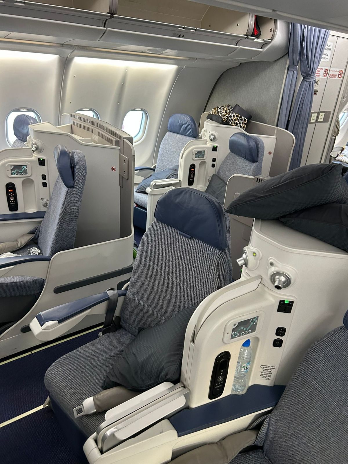 Stelia SJEQ1 & FJEQ1 Business Class Seats - aviationgate.com