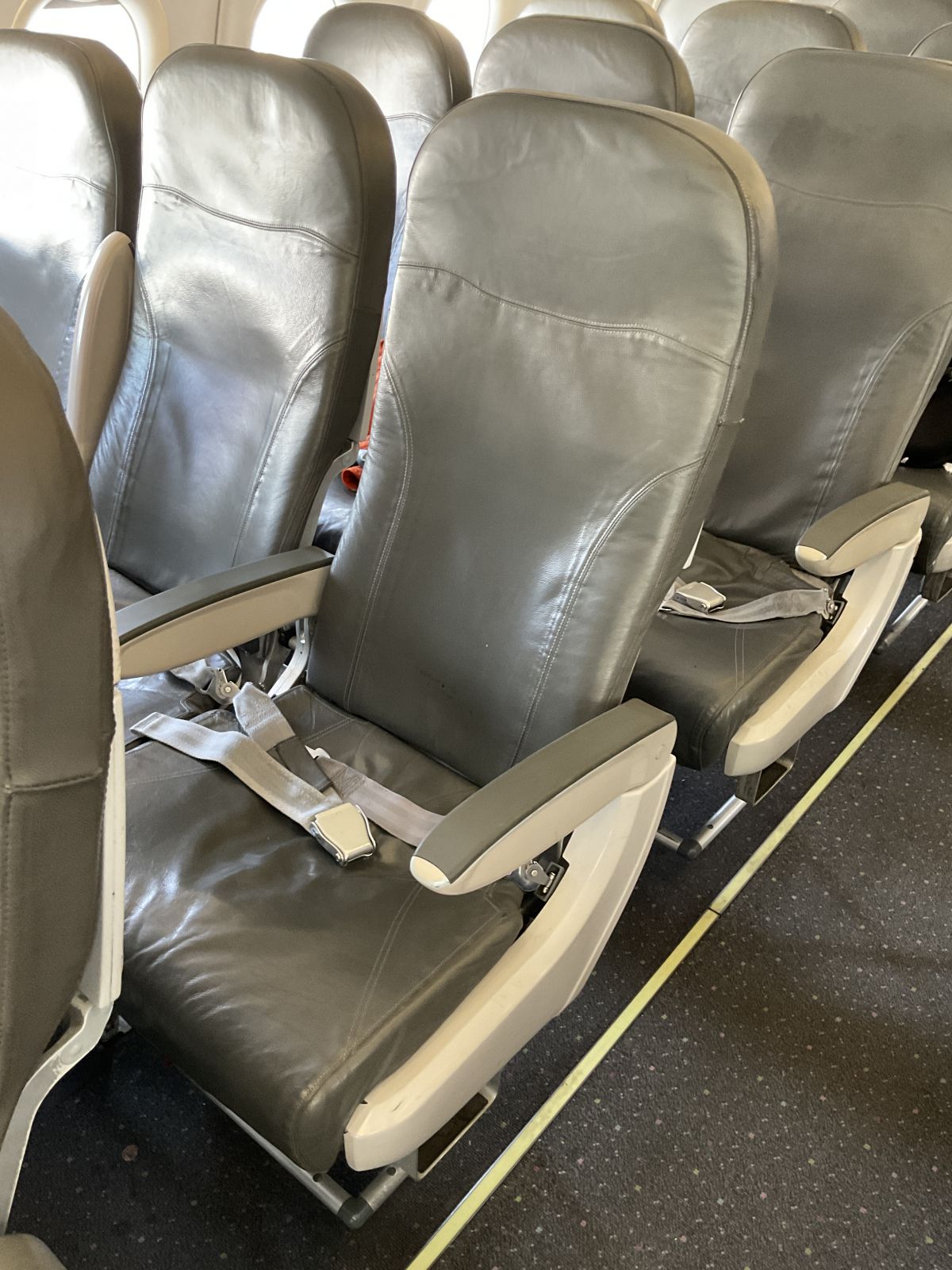Recaro 3510A549 Economy Class Seats - aviationgate.com