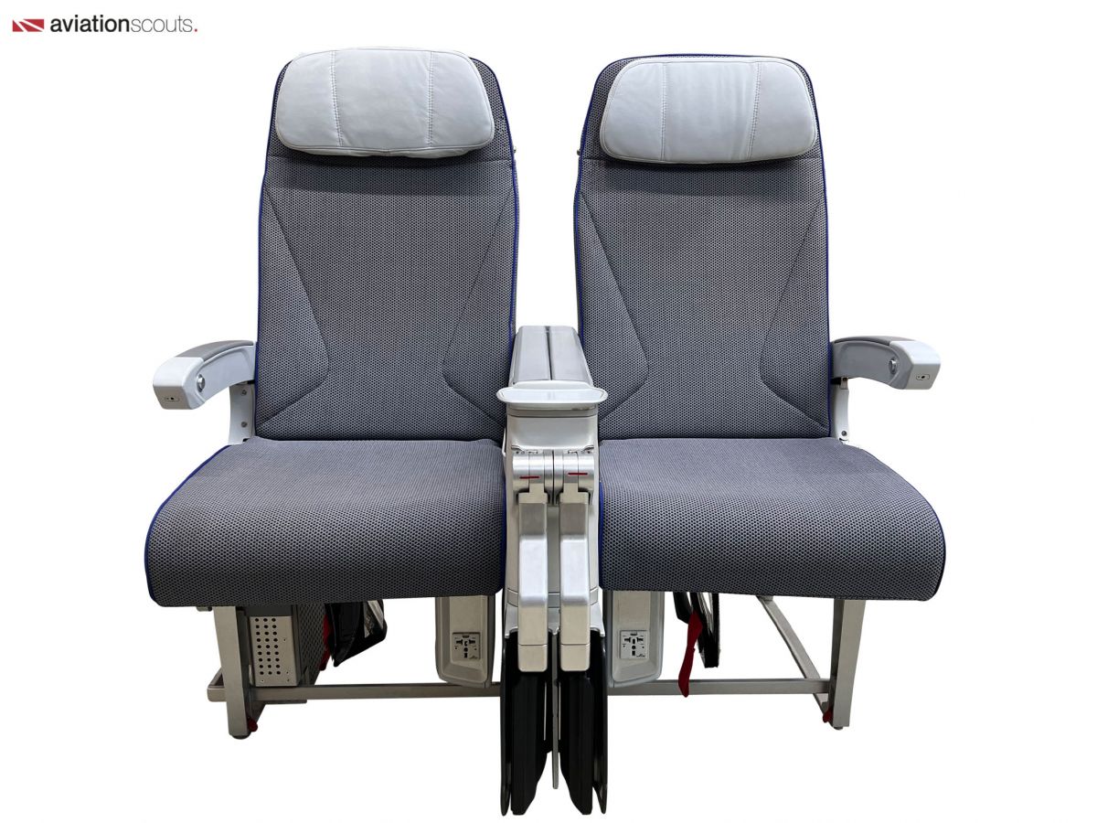 Geven COMODA | R7-()-2AF Premium Economy Seats - aviationgate.com