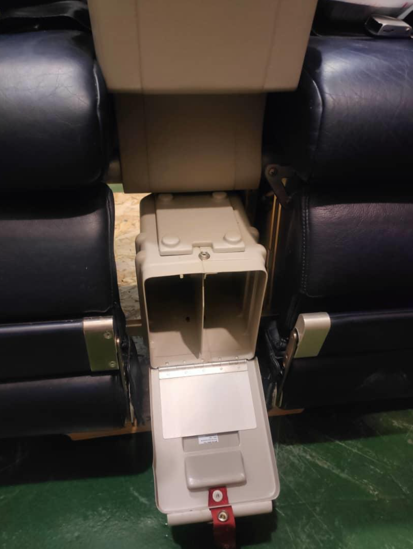 Haeco B2054DV Business Class Seats - aviationgate.com
