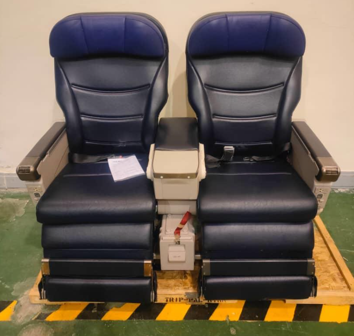 Haeco B2054DV Business Class Seats - aviationgate.com