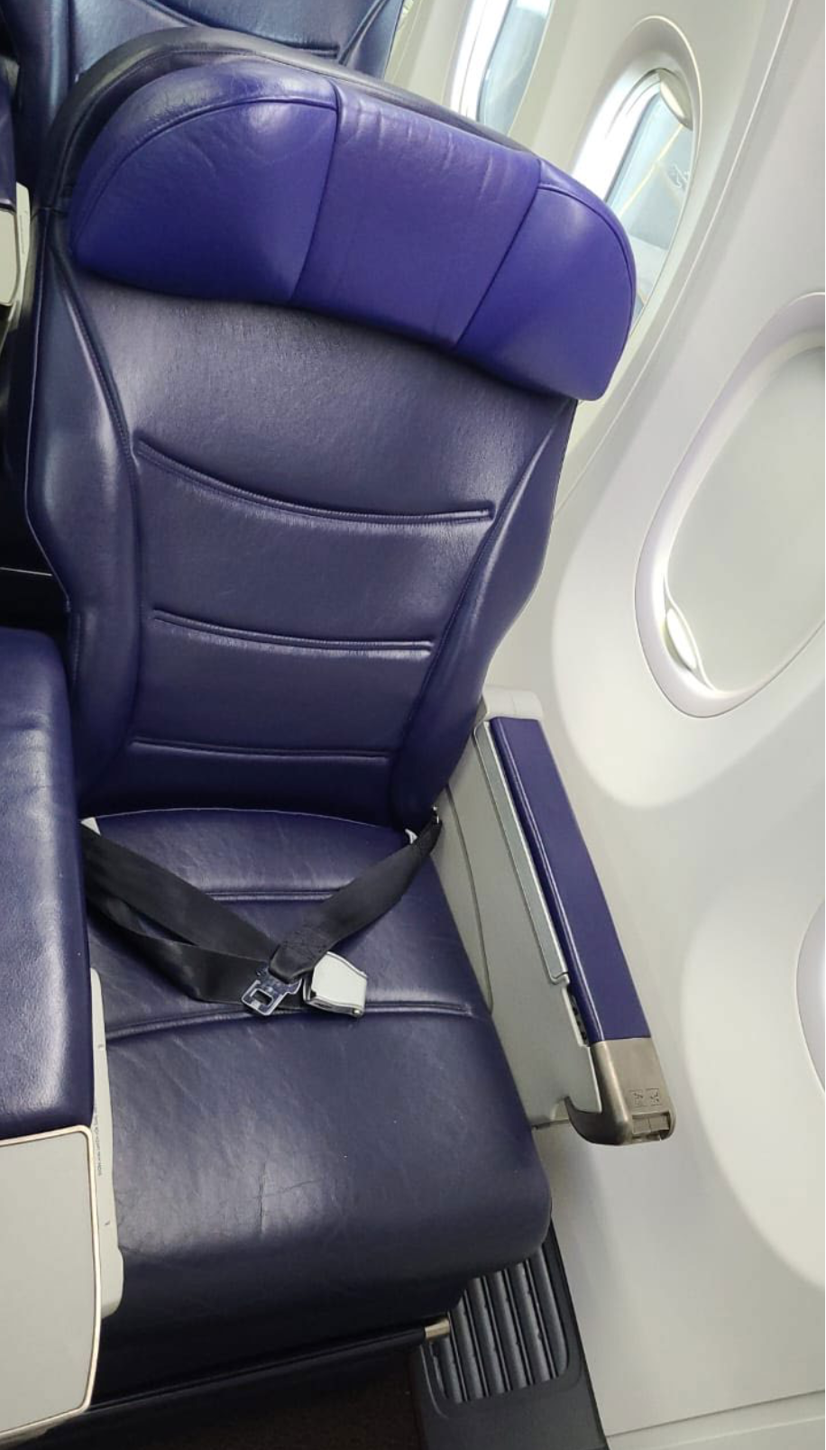Haeco B2054DV Business Class Seats - aviationgate.com