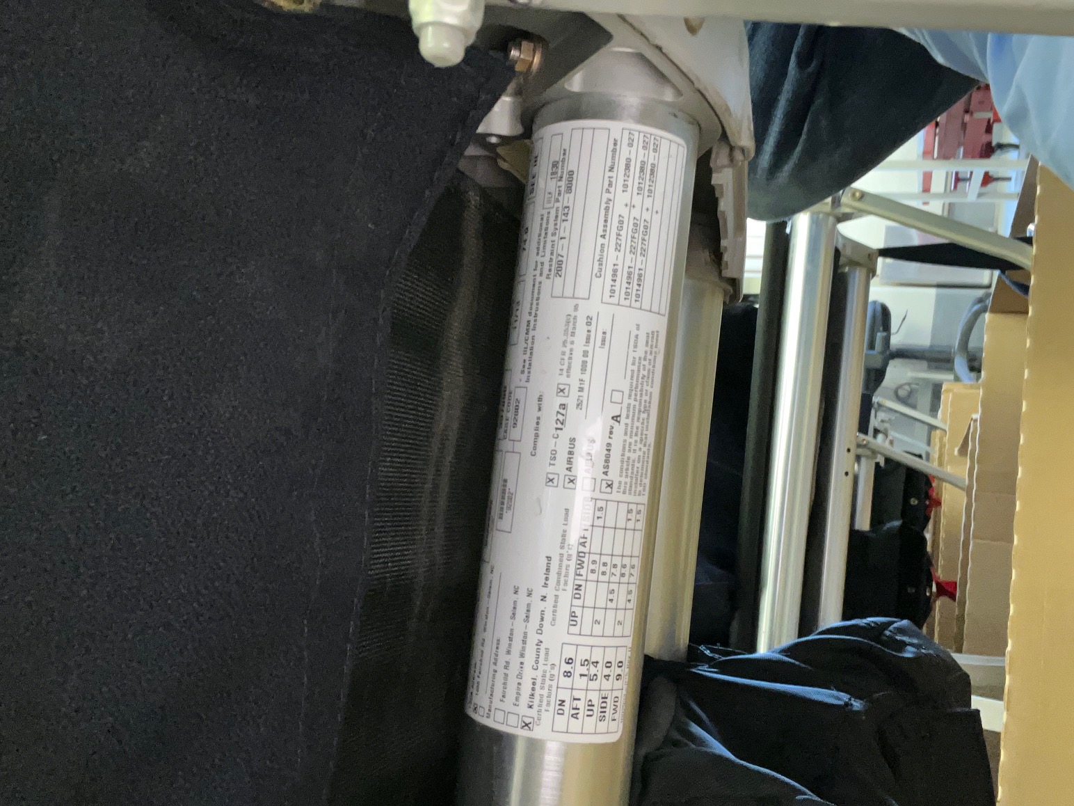 B/E Aerospace PINNACLE | 1014613 SERIES Economy Class Seats ...